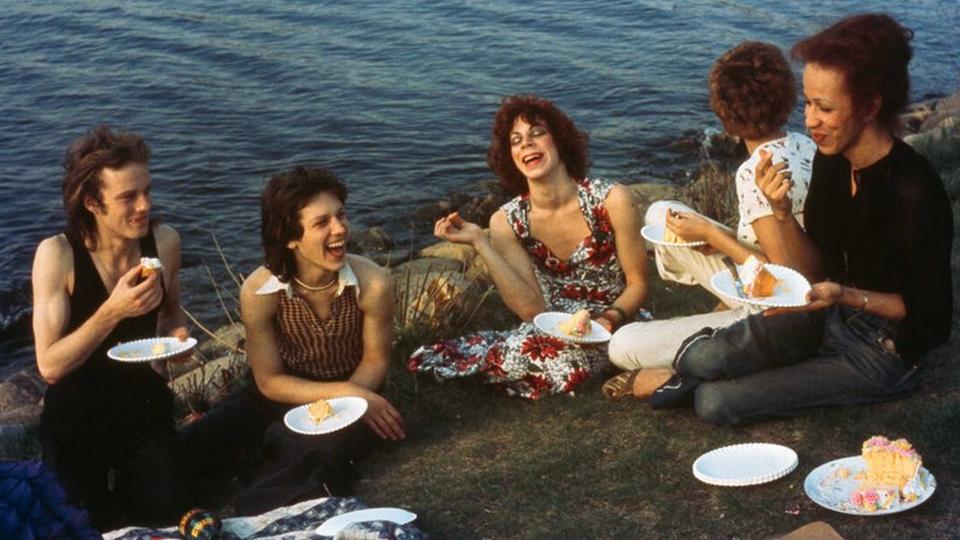 Hun har fotograferet siden 1970'erne og hendes billeder er mere ...