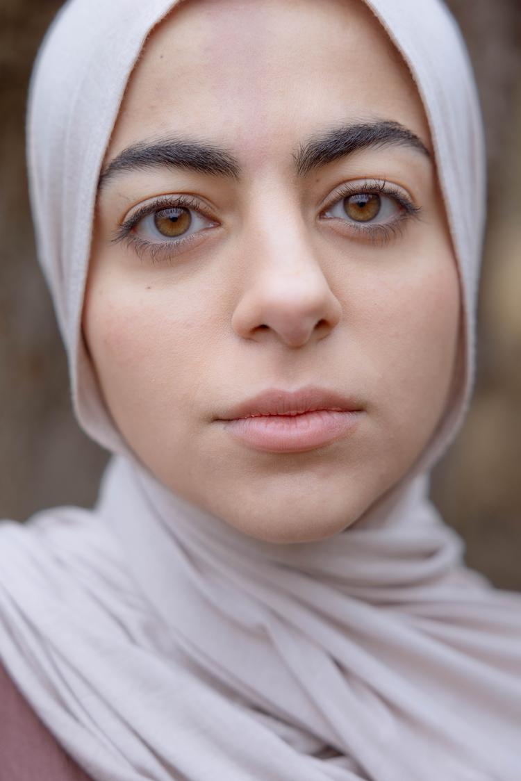 Medicinstuderende med muslimsk baggrund: Jeg er en undertrykt kvinde