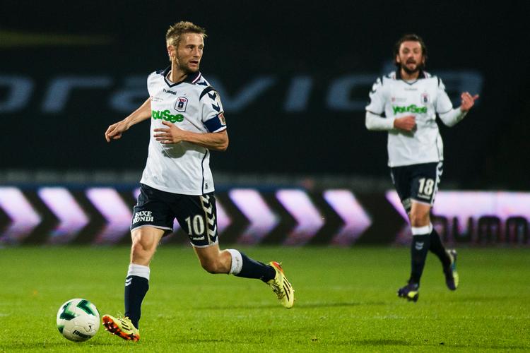 Han stråler som en af sin generations største danske fodboldspillere