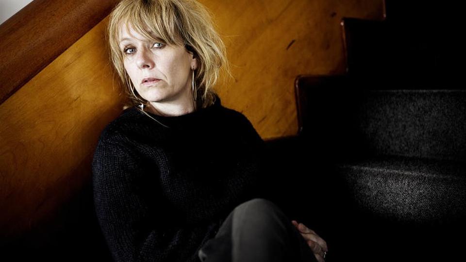 Hør podcast: Line Knutzon er en sortseende jubelidiot - politiken.dk