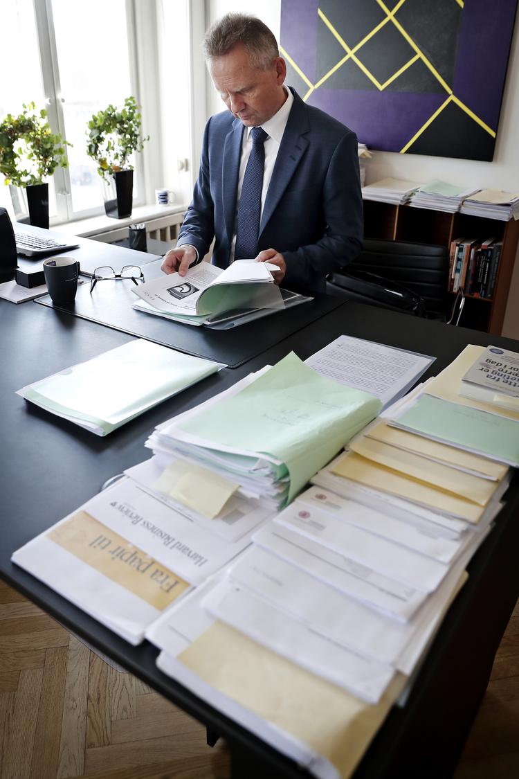 Det er både kortsigtet og uhensigtsmæssigt, at ny rigsadvokat indrømmer ...