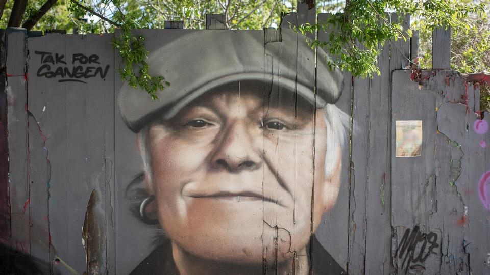 Fem hjerter: Kim Larsen-bog balancerer elegant og intelligent mellem ...