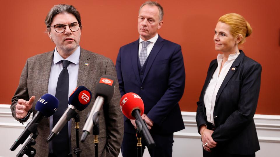 Politiken mener: Der er mange gode grunde til et Venstre-exit. Mads ...